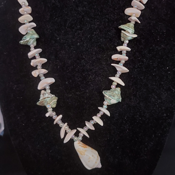 Jewelry | Beaded Shell Necklace | Poshmark